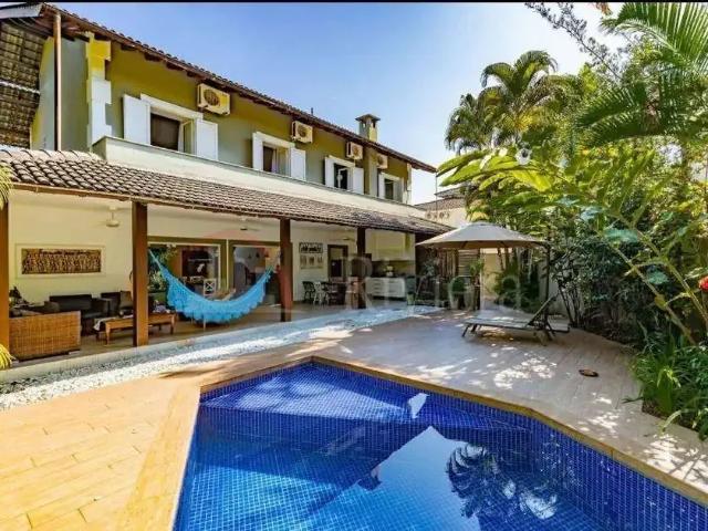 Casa / Sobrado em Condomínio para Locação em São Sebastião/SP Baleia 4 Quartos