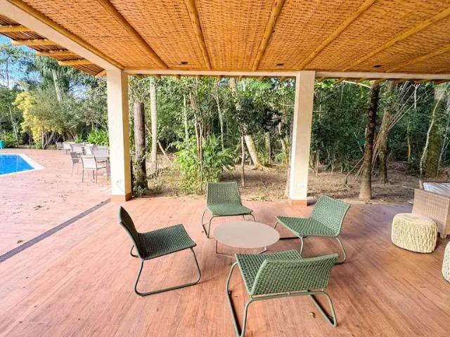 Casa / Sobrado em Condomínio para Locação em São Sebastião/SP Barra do Sahy 4 Quartos