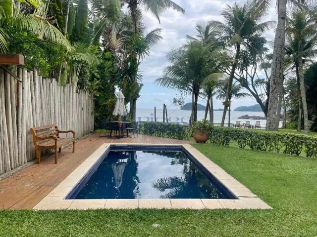 Casa / Sobrado em Condomínio para Locação em São Sebastião/SP Barra do Sahy 4 Quartos
