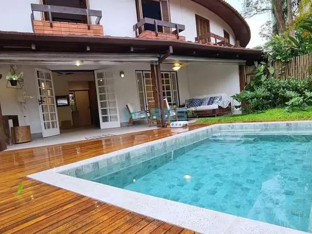 Casa / Sobrado em Condomínio para Locação em São Sebastião/SP Barra do Sahy 4 Quartos