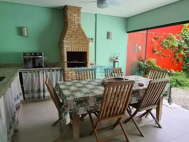 Casa / Sobrado em Condomínio para Locação em São Sebastião/SP Barra do Sahy 4 Quartos