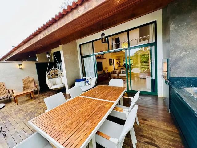Casa / Sobrado em Condomínio para Locação em São Sebastião/SP Barra do Una 4 Quartos