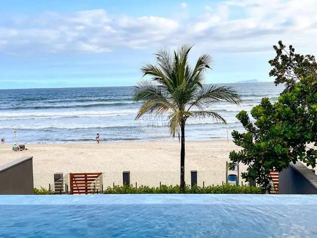 Casa / Sobrado em Condomínio para Locação em São Sebastião/SP Praia de Camburí 4 Quartos