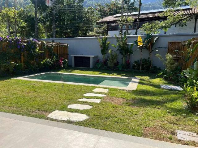 Casa / Sobrado em Condomínio para Locação em São Sebastião/SP Toque Toque Pequeno 4 Quartos