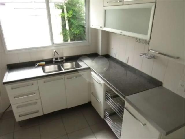 Casa / Sobrado em Condomínio para Locação em São Paulo/SP Tremembé 4 Quartos