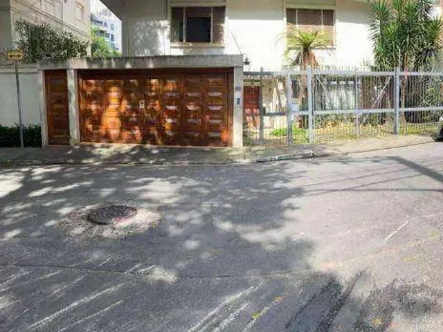 Casa / Sobrado em Condomínio para Locação em São Paulo/SP Vila Nova Conceição 3 Quartos