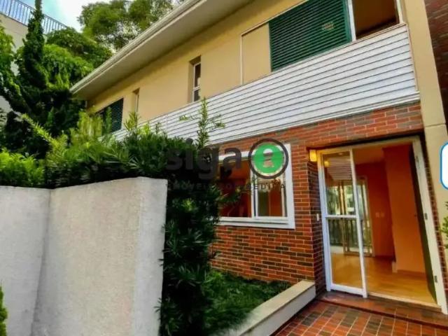 Casa / Sobrado em Condomínio para Locação em São Paulo/SP Vila Andrade 3 Quartos
