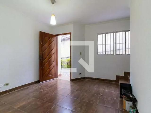 Casa / Sobrado em Condomínio para Locação em São Paulo/SP Vila Carmosina 2 Quartos