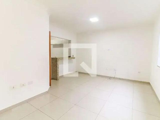 Casa / Sobrado em Condomínio para Locação em São Paulo/SP Vila Carmosina 3 Quartos