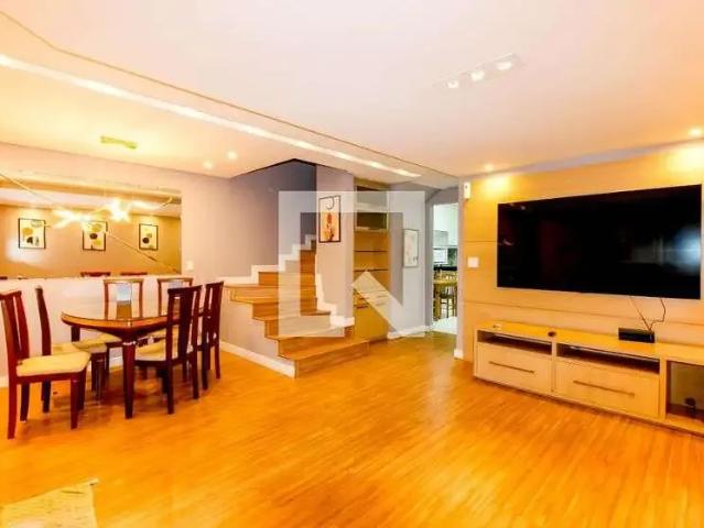 Casa / Sobrado em Condomínio para Locação em São Paulo/SP Vila Carrão 4 Quartos