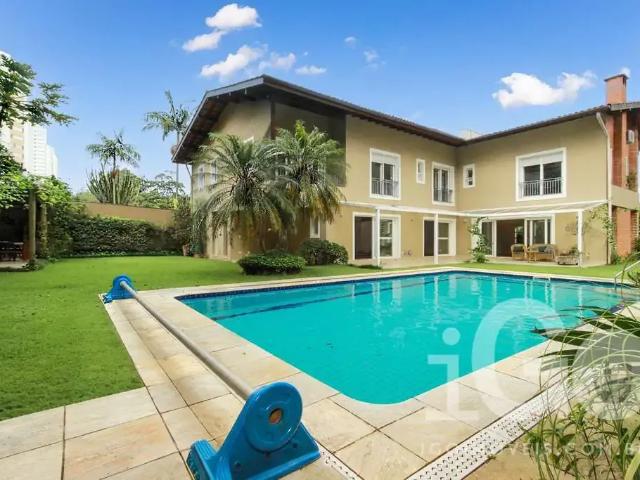 Casa / Sobrado em Condomínio para Locação em São Paulo/SP Alto da Boa Vista 4 Quartos