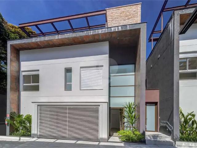 Casa / Sobrado em Condomínio para Locação em São Paulo/SP Alto da Boa Vista 3 Quartos