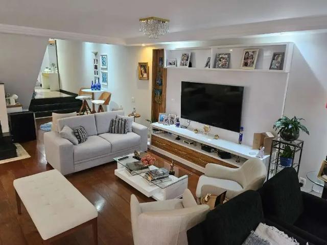 Casa / Sobrado em Condomínio para Locação em São Paulo/SP Alto de Pinheiros 3 Quartos