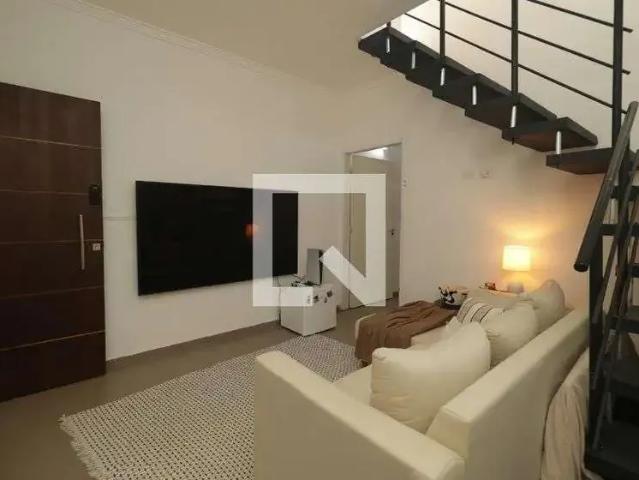 Casa / Sobrado em Condomínio para Locação em São Paulo/SP Cambuci 3 Quartos