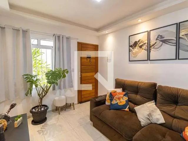 Casa / Sobrado em Condomínio para Locação em São Paulo/SP Cangaíba 2 Quartos