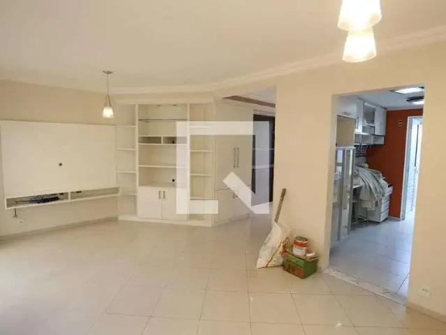 Casa / Sobrado em Condomínio para Locação em São Paulo/SP Cangaíba 3 Quartos