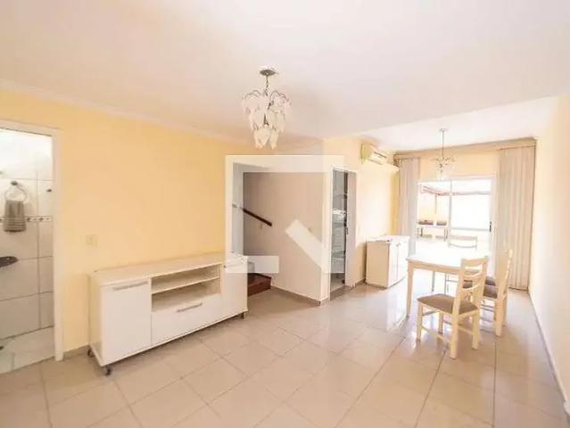 Casa / Sobrado em Condomínio para Locação em São Paulo/SP Cangaíba 3 Quartos