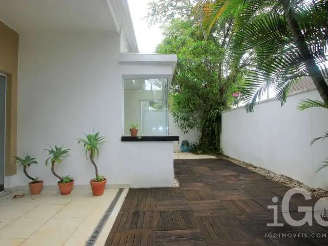 Casa / Sobrado em Condomínio para Locação em São Paulo/SP Chácara Monte Alegre 4 Quartos