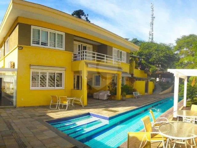 Casa / Sobrado em Condomínio para Locação em São Paulo/SP Chácara Monte Alegre 5 Quartos