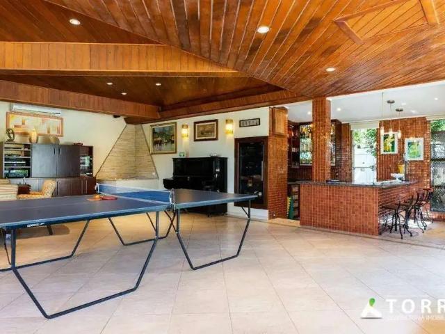 Casa / Sobrado em Condomínio para Locação em São Paulo/SP Chácara Monte Alegre 5 Quartos