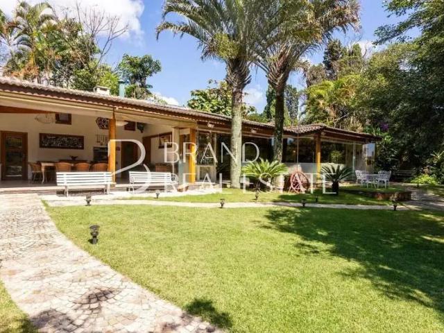 Casa / Sobrado em Condomínio para Locação em São Paulo/SP Chácara Monte Alegre 5 Quartos