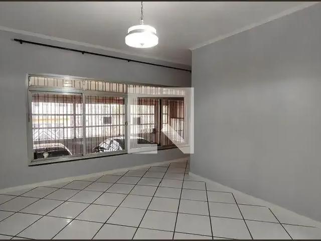 Casa / Sobrado em Condomínio para Locação em São Paulo/SP Itaquera 3 Quartos