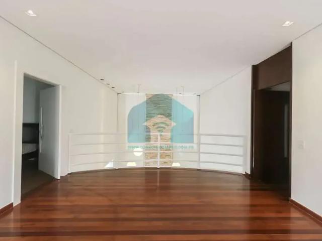 Casa / Sobrado em Condomínio para Locação em São Paulo/SP Jardim Guedala 4 Quartos