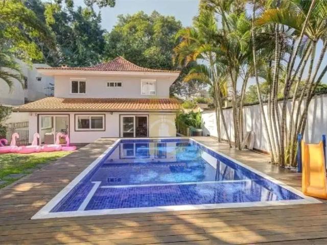 Casa / Sobrado em Condomínio para Locação em São Paulo/SP Jardim Marajoara 4 Quartos