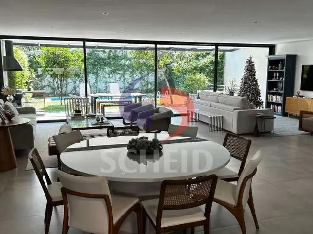 Casa / Sobrado em Condomínio para Locação em São Paulo/SP Jardim Petrópolis 4 Quartos