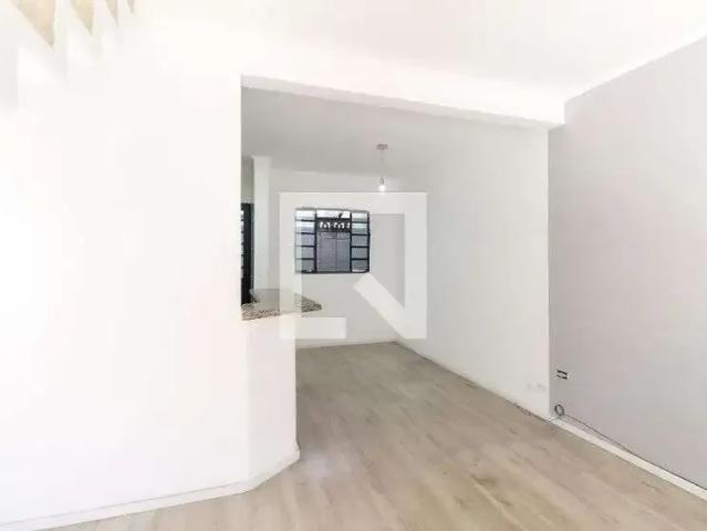 Casa / Sobrado em Condomínio para Locação em São Paulo/SP Jardim Robru 2 Quartos