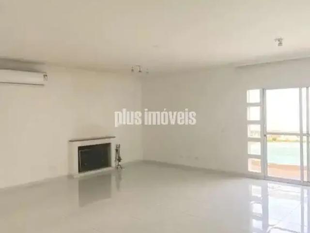 Casa / Sobrado em Condomínio para Locação em São Paulo/SP Morumbi 5 Quartos
