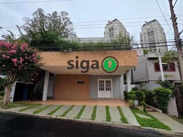 Casa / Sobrado em Condomínio para Locação em São Paulo/SP Panamby 5 Quartos