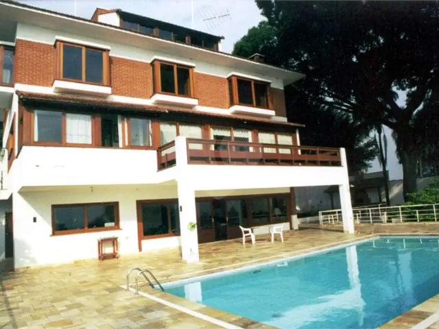 Casa / Sobrado em Condomínio para Locação em São Paulo/SP Guarapiranga 4 Quartos