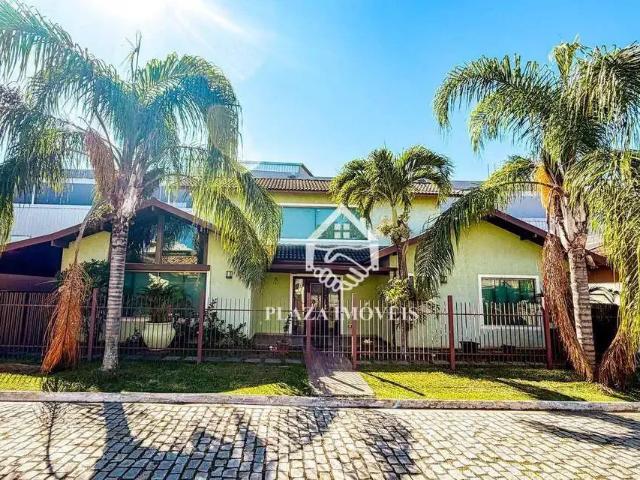 Casa / Sobrado em Condomínio para Locação em São Pedro da Aldeia/RJ Centro 5 Quartos