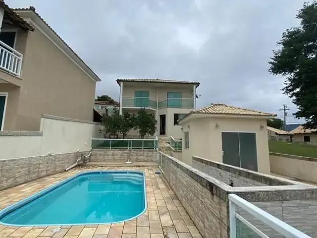 Casa / Sobrado em Condomínio para Locação em São Pedro da Aldeia/RJ Balneário São Pedro 4 Quartos