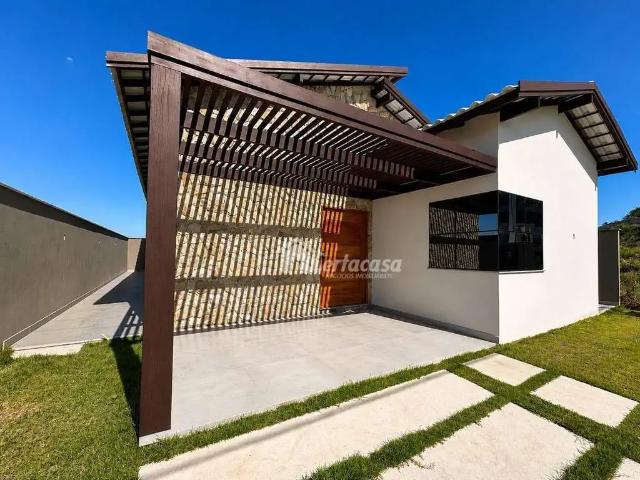 Casa / Sobrado em Condomínio para Locação em São Pedro da Aldeia/RJ Nova São Pedro 3 Quartos