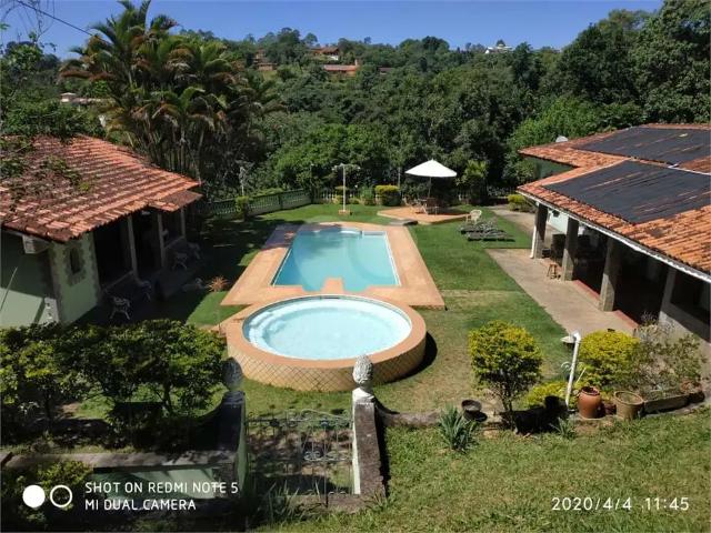 Casa / Sobrado em Condomínio para Locação em São Roque/SP Saboó 5 Quartos