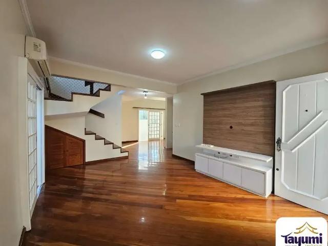 Casa / Sobrado em Condomínio para Locação em Santa Cruz do Sul/RS Santo Inácio 3 Quartos