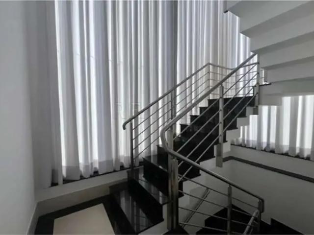 Casa / Sobrado em Condomínio para Locação em Santana de Parnaíba/SP Cidade Tamboré 4 Quartos