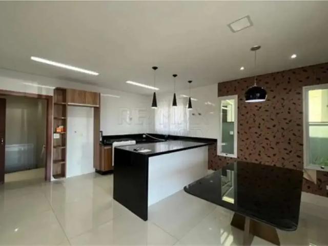 Casa / Sobrado em Condomínio para Locação em Santana de Parnaíba/SP Cidade Tamboré 6 Quartos