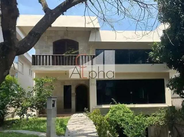 Casa / Sobrado em Condomínio para Locação em Santana de Parnaíba/SP Alphaville 4 Quartos