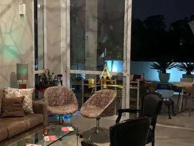 Casa / Sobrado em Condomínio para Locação em Santana de Parnaíba/SP Alphaville 4 Quartos