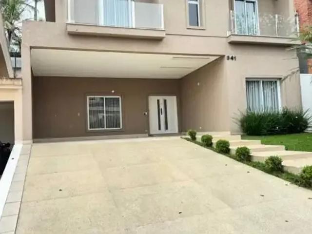 Casa / Sobrado em Condomínio para Locação em Santana de Parnaíba/SP Alphaville 4 Quartos