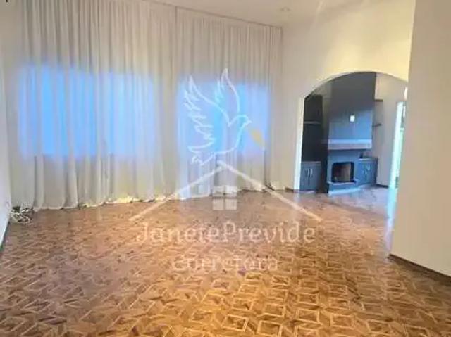 Casa / Sobrado em Condomínio para Locação em Santana de Parnaíba/SP Alphaville 4 Quartos