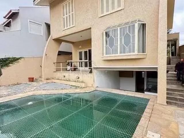 Casa / Sobrado em Condomínio para Locação em Santana de Parnaíba/SP Alphaville 4 Quartos