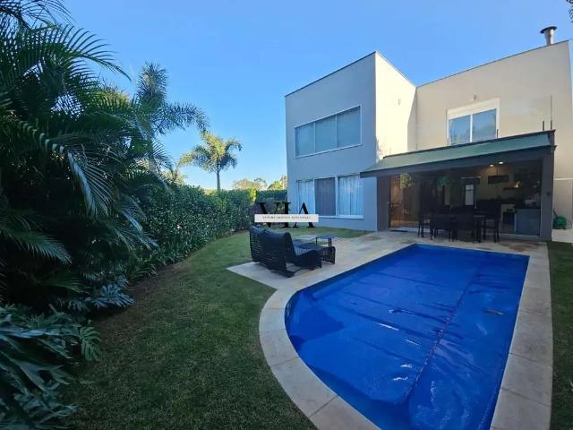 Casa / Sobrado em Condomínio para Locação em Santana de Parnaíba/SP Alphaville 4 Quartos