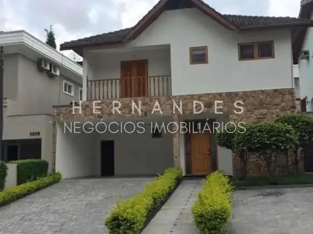 Casa / Sobrado em Condomínio para Locação em Santana de Parnaíba/SP Alphaville 4 Quartos