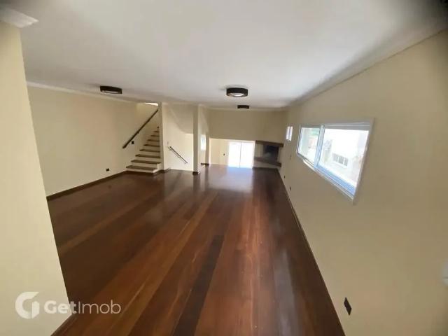 Casa / Sobrado em Condomínio para Locação em Santana de Parnaíba/SP Alphaville 4 Quartos