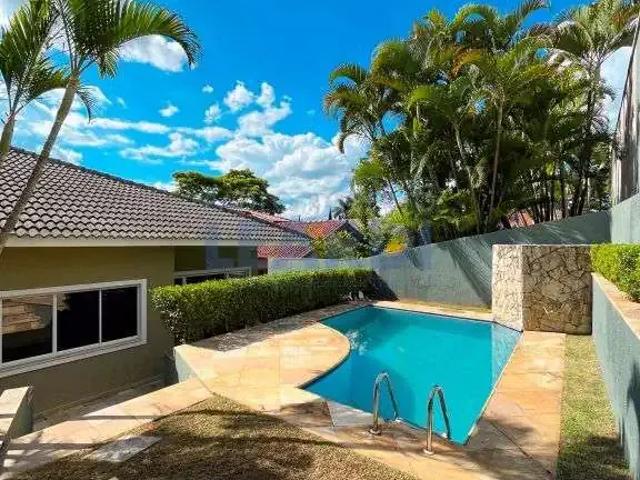 Casa / Sobrado em Condomínio para Locação em Santana de Parnaíba/SP Alphaville 4 Quartos