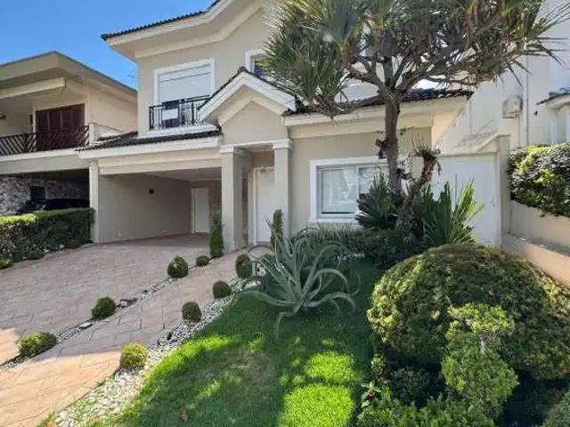 Casa / Sobrado em Condomínio para Locação em Santana de Parnaíba/SP Alphaville 4 Quartos
